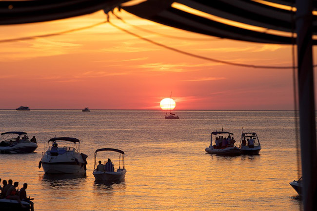 Budget-Friendly Sunset Destinations - Sunrise-Sunset.org